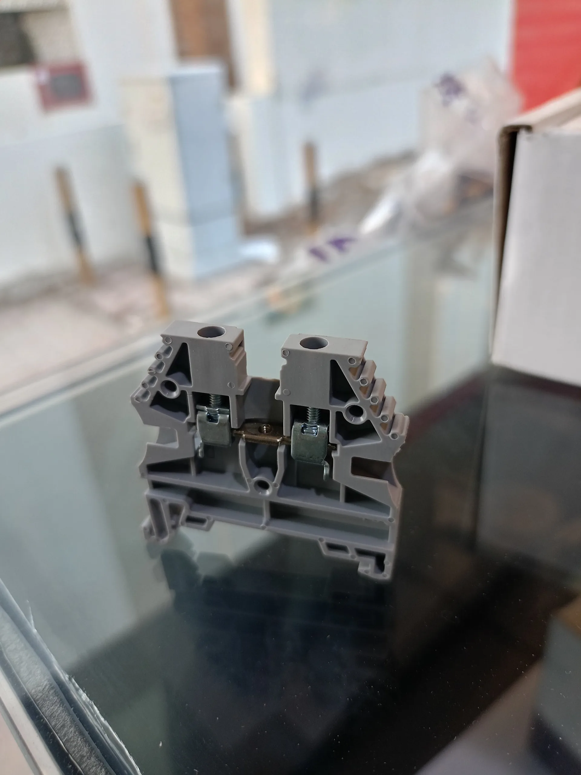 Terminal Block 2.5mm 24A | AVK2.5