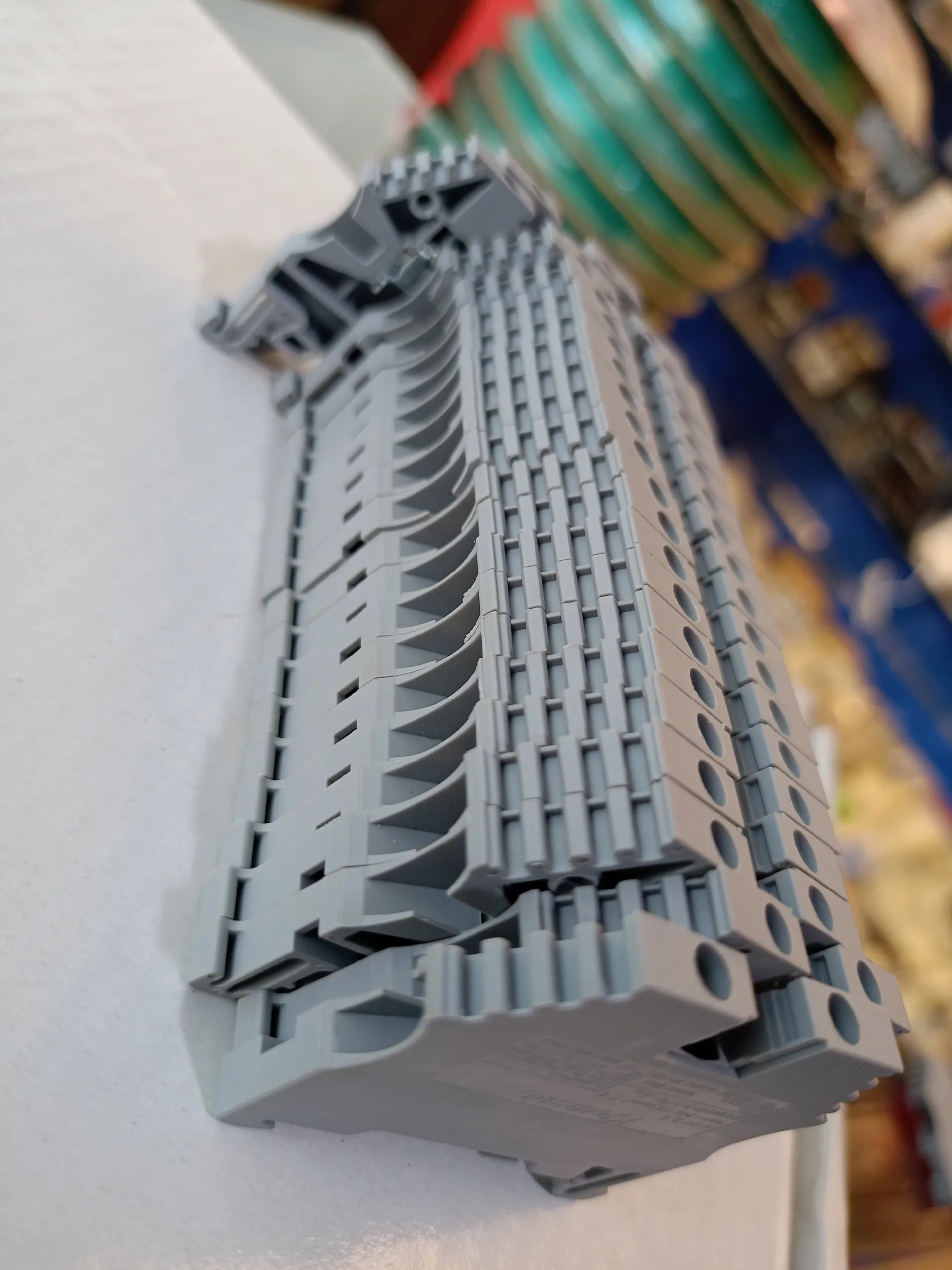 Terminal Block 2.5mm 24A | AVK2.5